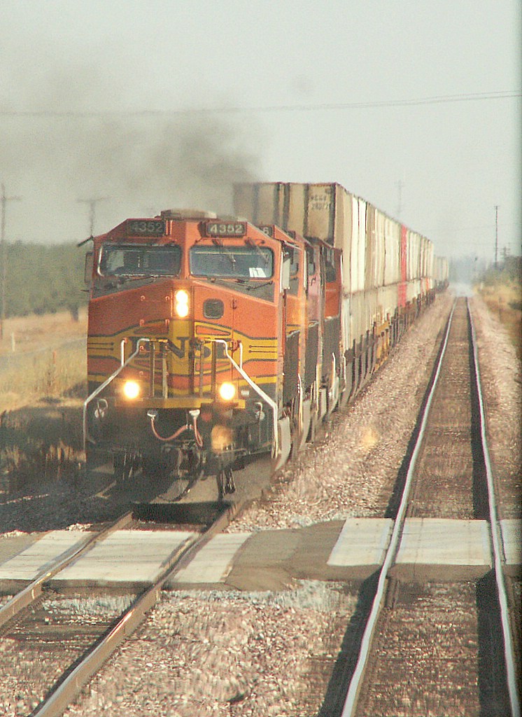 BNSF 4352